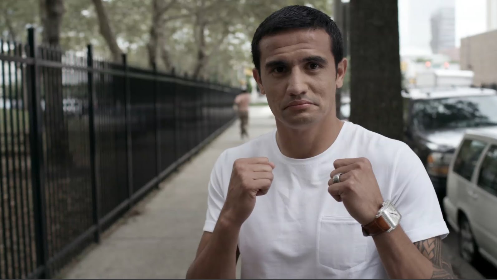 Tim Cahill joins Messi on the FIFA 15 cover for Australia